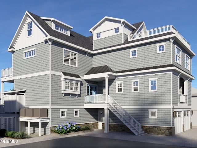 528 Lake Court