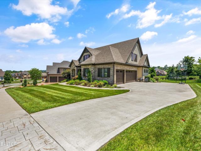 528 Larksong Drive