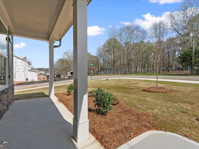 528 Lillian Way