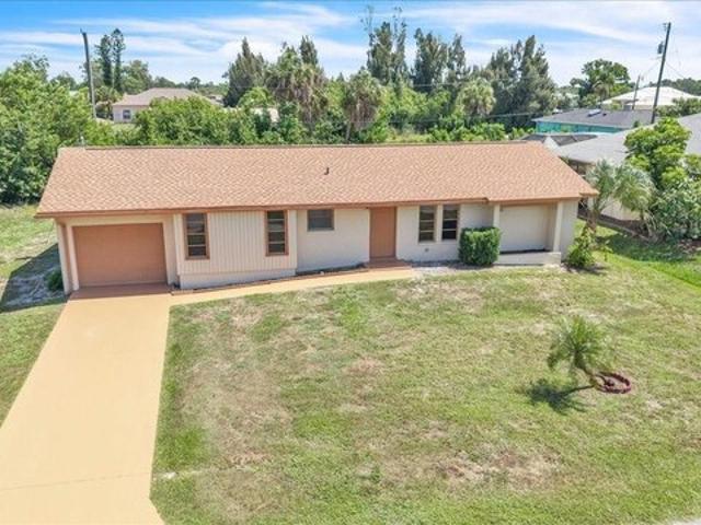 528 Magnolia Ave NW, Port Charlotte, FL 33952