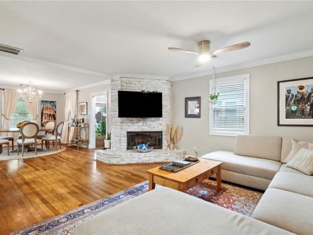 528 Metairie Lawn Drive