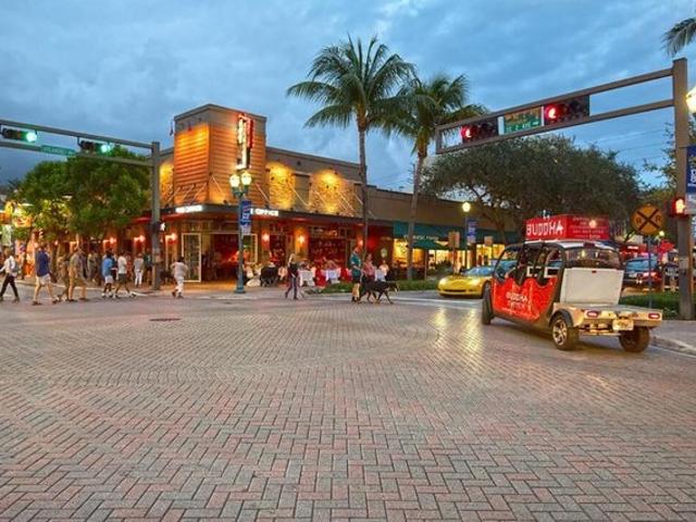528 N A St, Lake Worth Beach, FL 33460