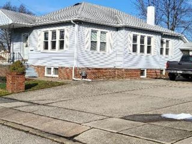 528 N Hilltop Ave, Somerdale, NJ 08083