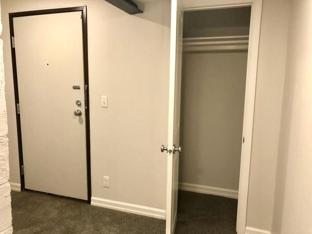 528 S. 29th Street 1 Bedroom Apartment for Rent at 528 S 29th St, Omaha, NE 68105 Leavenworth