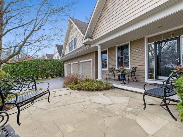 528 S Cook St, Barrington, IL 60010 | MLS #12607 | Compass