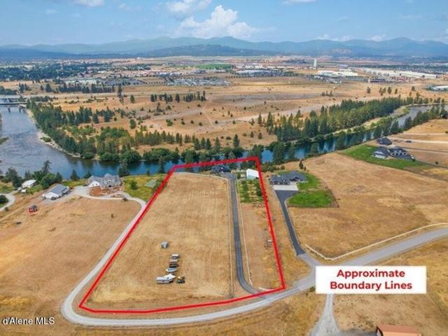 528 S Rapids Bend Ln, Post Falls, ID 83854