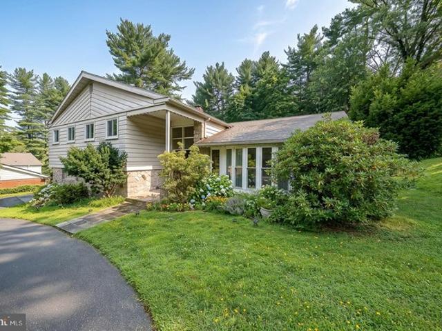 528 Sprague Rd, Penn Valley, PA 19072