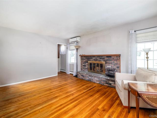 528 Stratford Road