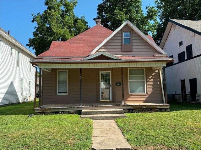 528 Park St, Excelsior Springs, MO 64024