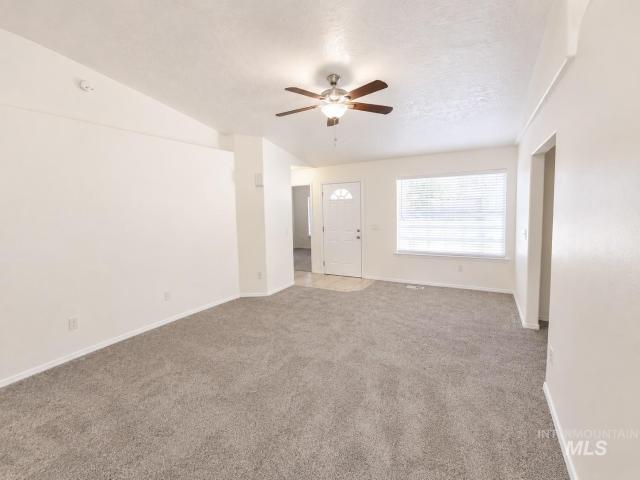 528 Pennsylvania Ct