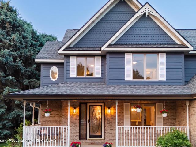 528 Riverwalk Drive