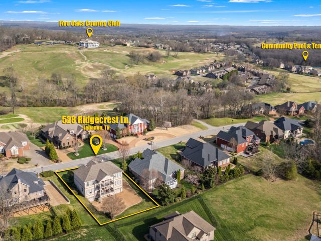 528 Ridgecrest Ln