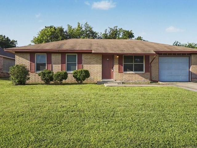 528 W Denny St, Catoosa, OK 74015