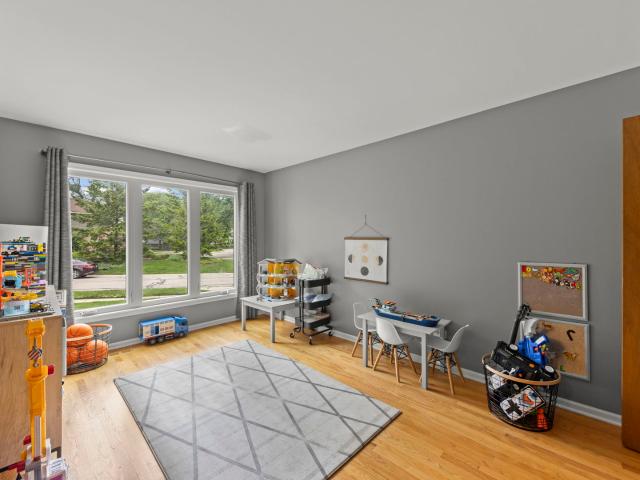 528 W Evergreen Street