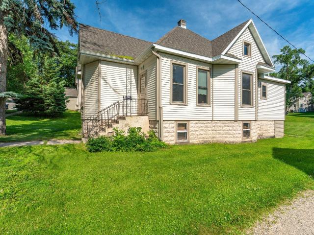528 W Summit Avenue