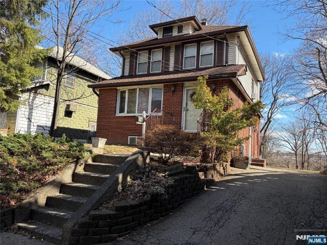 528 Terrace Ave, Hasbrouck Heights, NJ 07604 | MLS #26007 | Compass