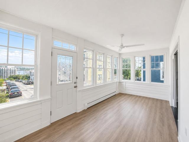 528 Undercliff Ave