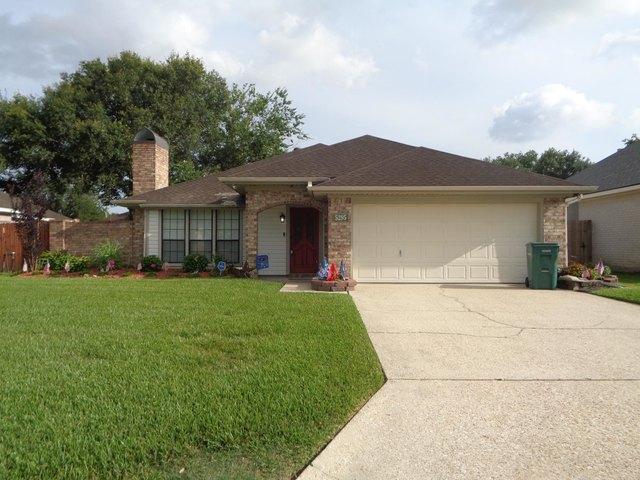 5295 Greenbriar Ln, Beaumont, TX 77706