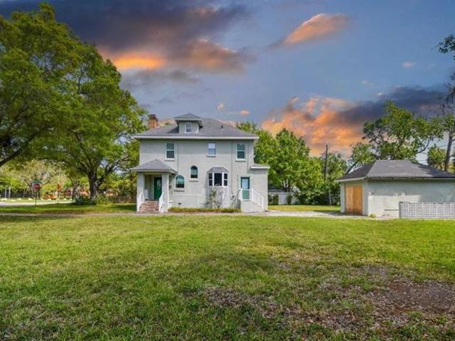 5297 Huntington St NE, Saint Petersburg, FL 33703