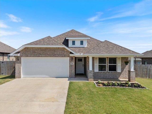 5298 Clear Springs Ave, Springdale, AR 72762