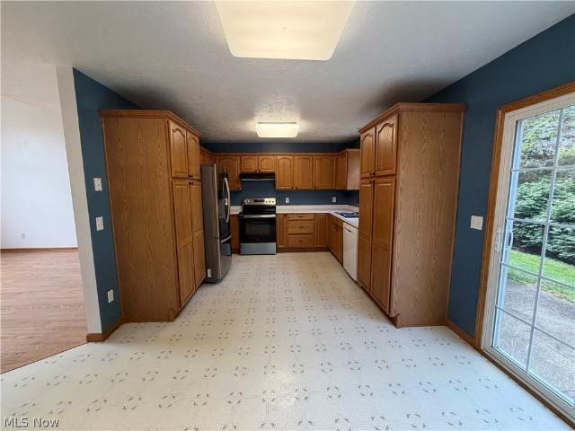 5298 Queen Ann Way