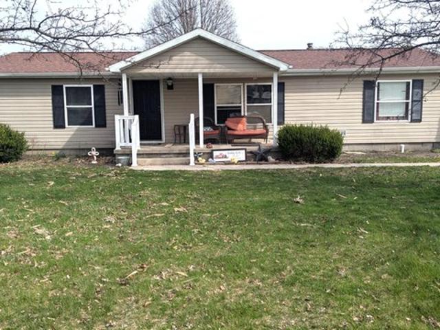 5290 Lake Dr, Celina, OH 45822
