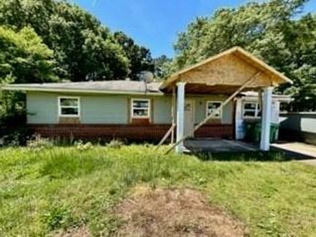 5291 Lyndale Cir, Forest Park, GA 30297