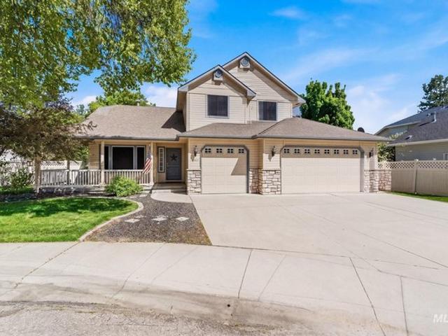 5292 N Bach Pl, Meridian, ID 83646