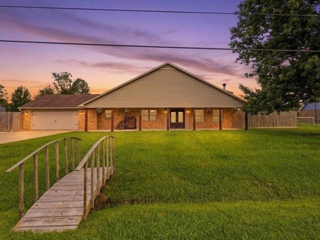 5293 Atkinson Cir, Orange, TX 77630