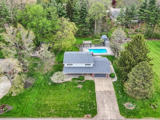 5293 Green Hills Dr, Brownsburg, IN 46112