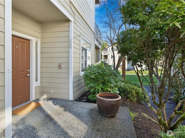 529 241st Ln SE, Sammamish, WA 98074 | MLS #2484 | Compass