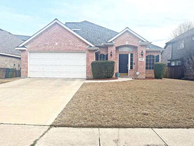 529 Continental Dr, Lewisville, TX 75067
