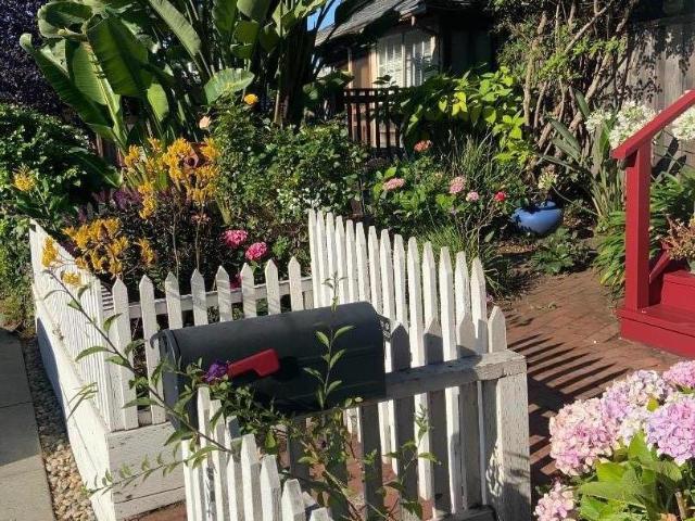529 Capitola Avenue