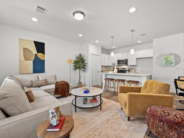 529 B Burlington Dr