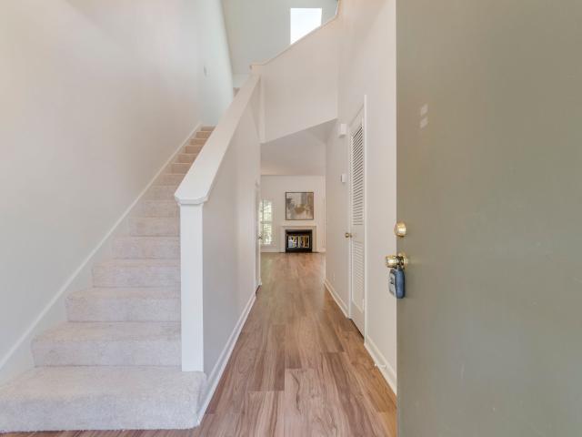 529 Belle Pointe Ct