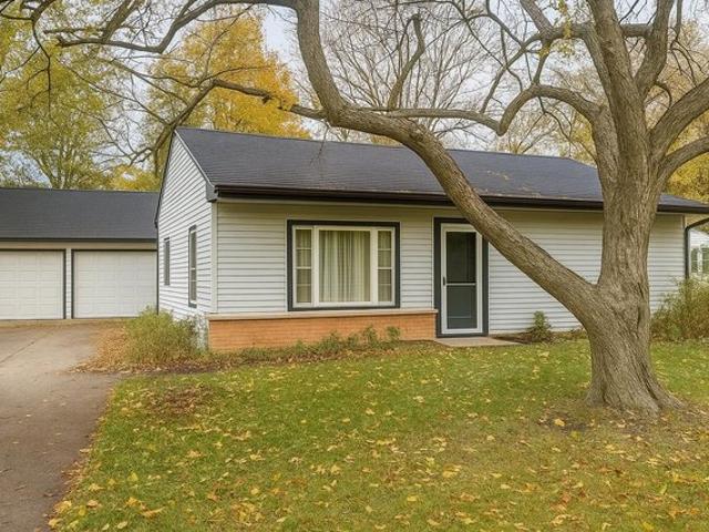529 Brewer St, Marshall, MI 49068