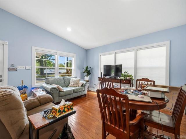 529 Burchwood Bay