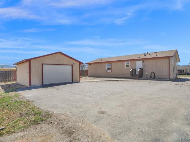 529 E Aspen Drive