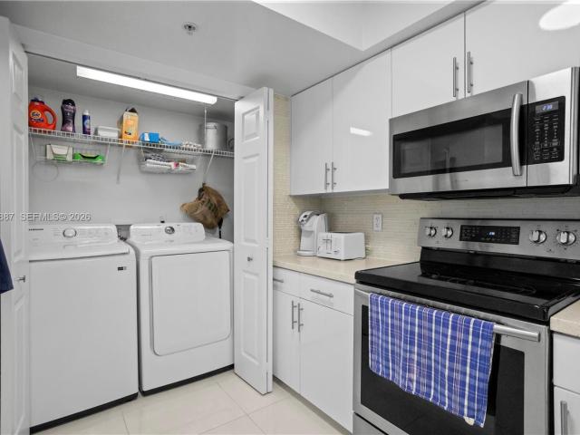 529 E Sheridan St Unit 307, Dania Beach, US, FL