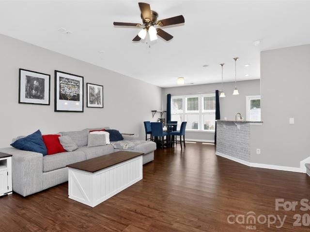 529 Hunters Dance Road
