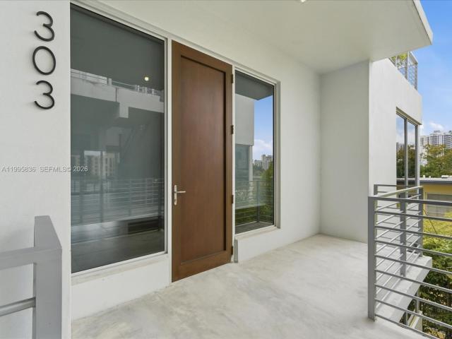 529 SW 11th St, Unit 303, Miami, FL 33129 | MLS #A11995 | Compass