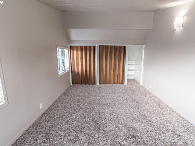 529 SW 32ND ST