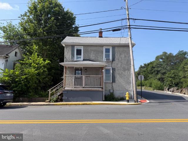 529 W Race Street