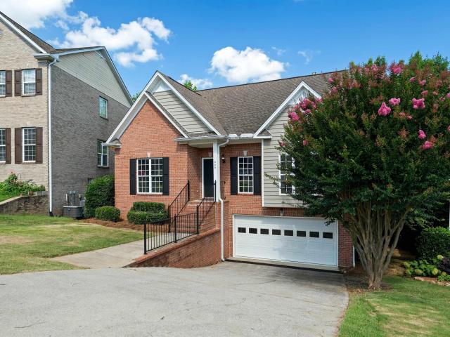 529 Willow Oaks Circle