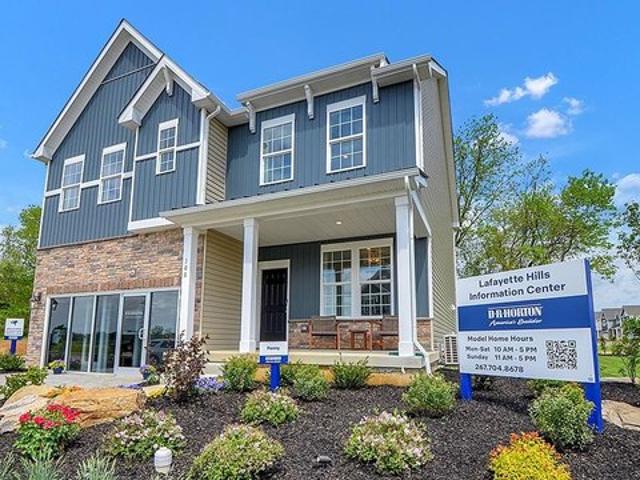 529 Trolley Ln, Sellersville, PA 18960