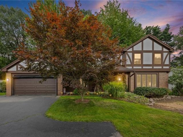 529 Vintage Ln, Rochester, NY 14615