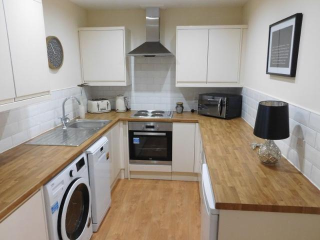 52 54 West Gate, Mansfield NG18, 1 bed flat to rent, £695 pcm | PrimeLocation