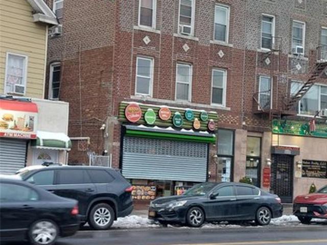 52 12 th St, Corona, NY 11368