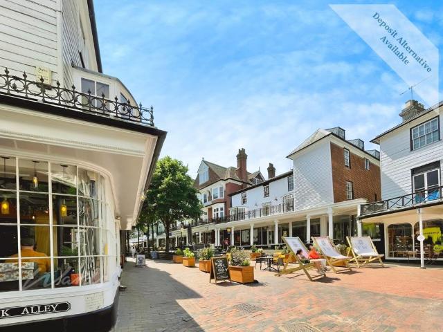 52 The Pantiles Tunbridge Wells TN2 2 bed apartment to rent £1,600 pcm £369 pw
