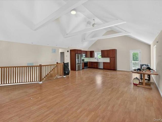 52 Victory Ave, Shirley, NY 11967